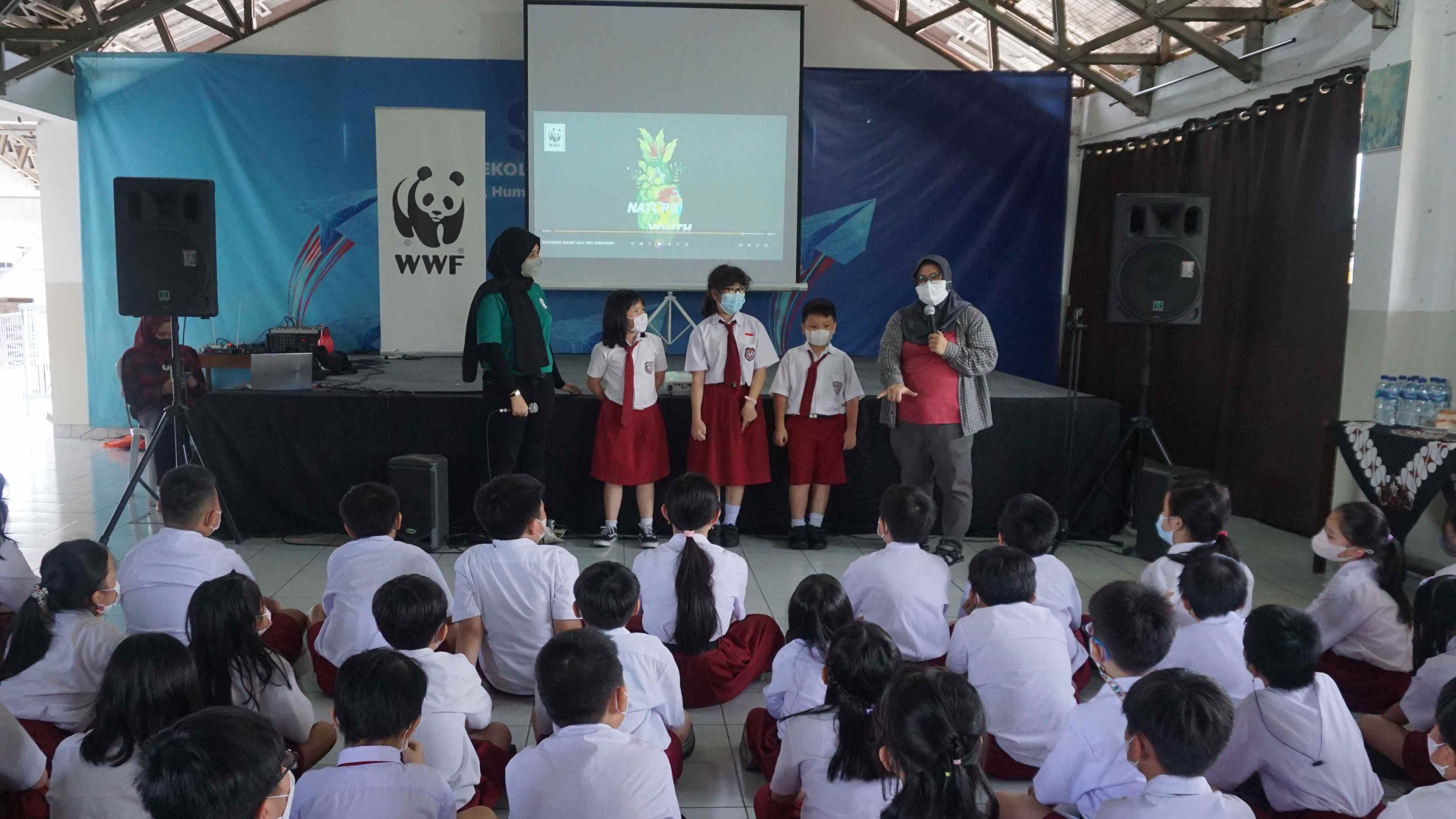 Teachers & Students | Global Environmental Conservation Organization - WWF Indonesia